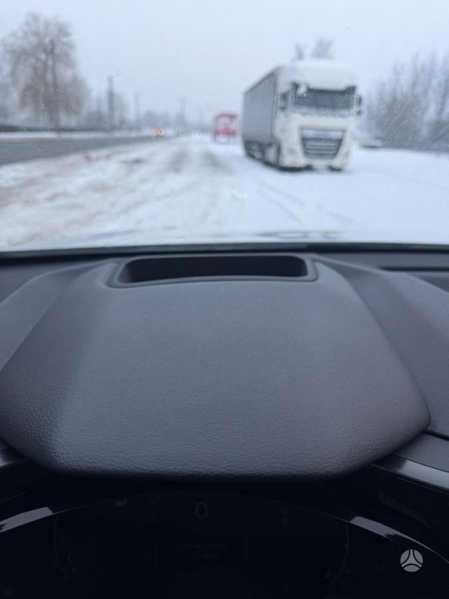 White Lexus NX 350h 2024 in Kaunas, with an engine capacity of 2.50 L and mileage of 10 thousand km for 45000 €, photo 16 on AUTOMOTO.COM.LV
