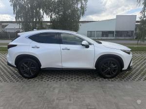 Белый Лексус NX 350h 2024 в Каунас, объемом двигателя 2.50 л и пробегом 14 тыс. км за 41500 €, фото 4 на AUTOMOTO.COM.LV