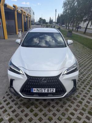 Белый Лексус NX 350h 2024 в Каунас, объемом двигателя 2.50 л и пробегом 14 тыс. км за 41500 €, фото 6 на AUTOMOTO.COM.LV