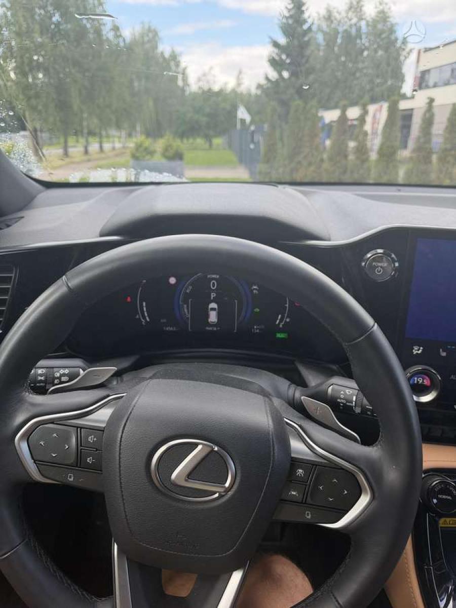 Белый Лексус NX 350h 2024 в Каунас, объемом двигателя 2.50 л и пробегом 14 тыс. км за 41500 €, фото 12 на AUTOMOTO.COM.LV