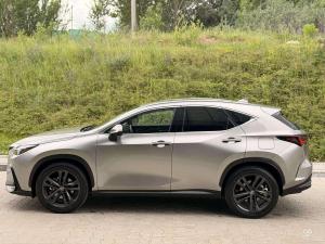 Желтый Лексус NX 350h 2024 в Вильнюс, объемом двигателя 2.49 л и пробегом 30 тыс. км за 45950 €, фото 6 на AUTOMOTO.COM.LV