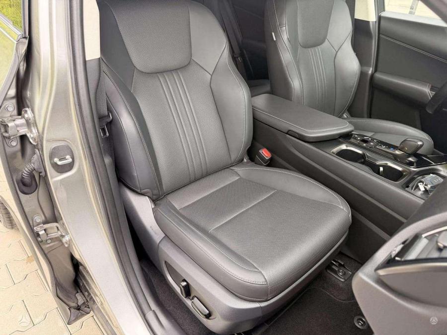 Желтый Лексус NX 350h 2024 в Вильнюс, объемом двигателя 2.49 л и пробегом 30 тыс. км за 45950 €, фото 26 на AUTOMOTO.COM.LV