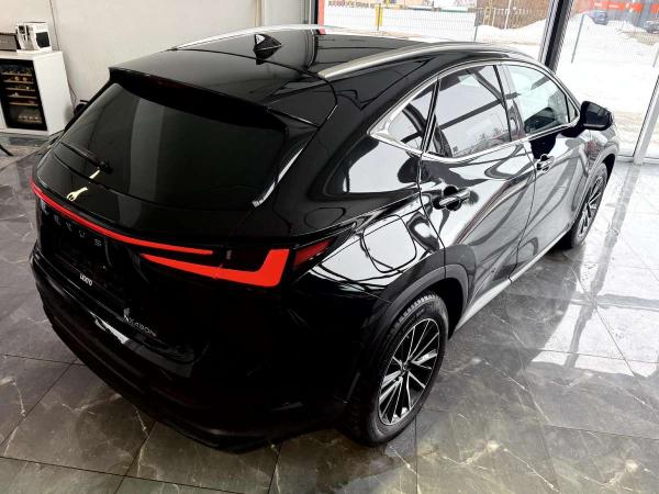 Black Lexus NX 450h 2022 in Panevezys, with an engine capacity of 2.50 L and mileage of 48 thousand km for 45900 €, photo 11 on AUTOMOTO.COM.LV