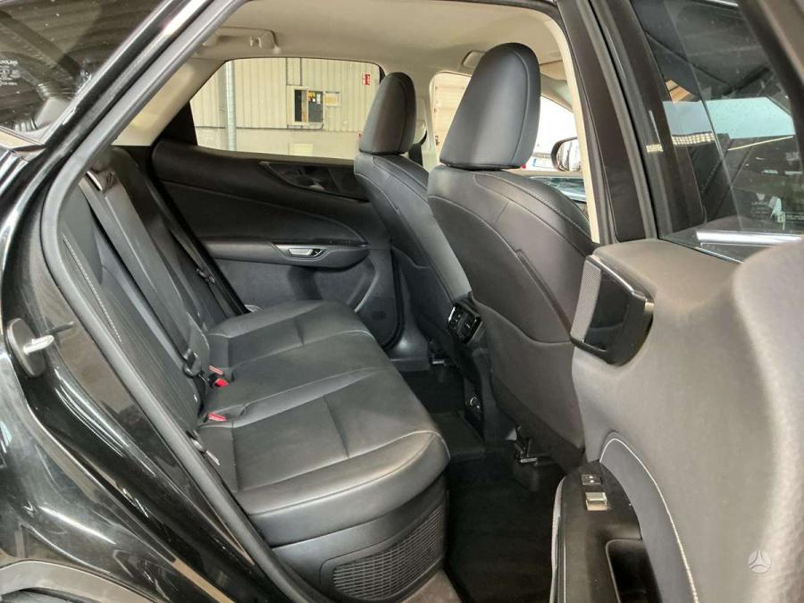 Melns Lexus NX 450h 2022 Viļņa, ar dzinēja tilpumu 2.50 L un nobraukumu 164 tūkst. km par 37300 €, foto 14 vietnē AUTOMOTO.COM.LV