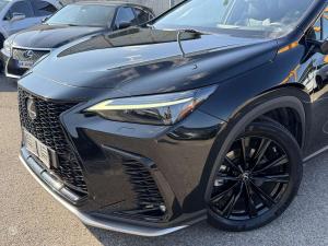 Melns Lexus NX 450h 2022 Viļņa, ar dzinēja tilpumu 0.00 L un nobraukumu 78 tūkst. km par 44900 €, foto 5 vietnē AUTOMOTO.COM.LV