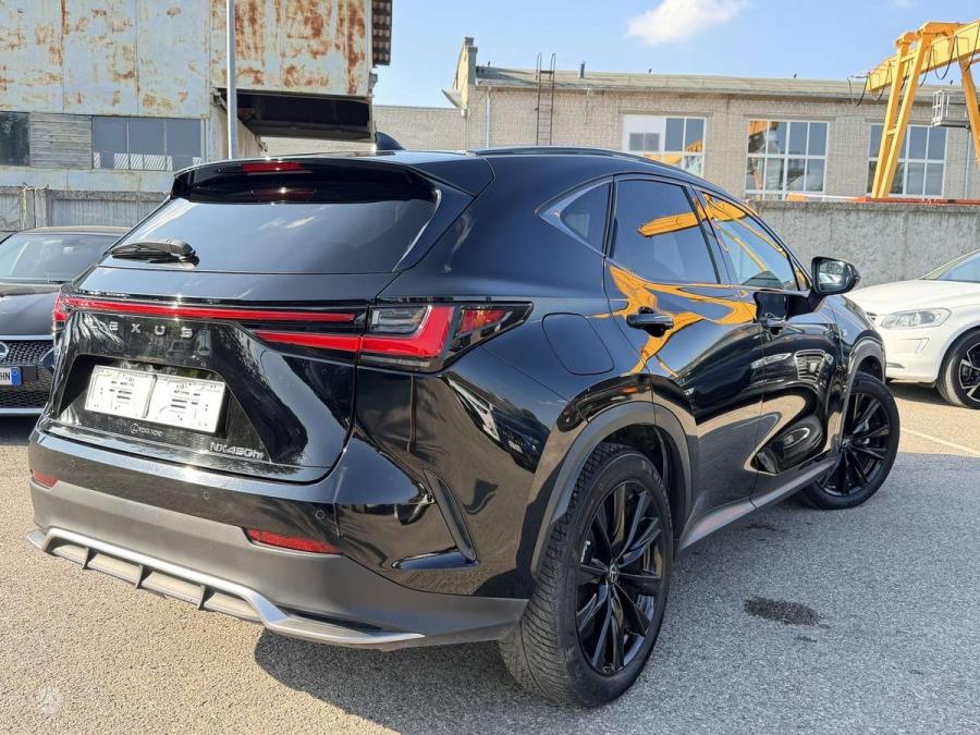 Melns Lexus NX 450h 2022 Viļņa, ar dzinēja tilpumu 0.00 L un nobraukumu 78 tūkst. km par 44900 €, foto 12 vietnē AUTOMOTO.COM.LV