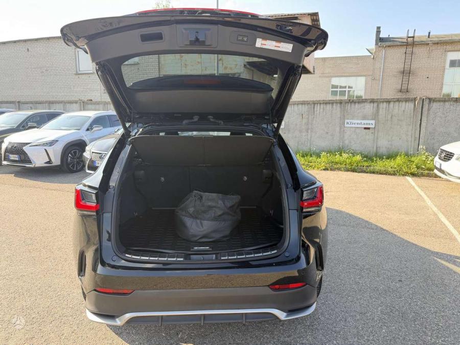 Melns Lexus NX 450h 2022 Viļņa, ar dzinēja tilpumu 0.00 L un nobraukumu 78 tūkst. km par 44900 €, foto 18 vietnē AUTOMOTO.COM.LV