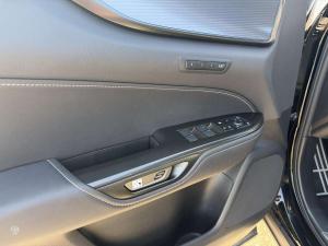 Melns Lexus NX 450h 2022 Viļņa, ar dzinēja tilpumu 0.00 L un nobraukumu 78 tūkst. km par 44900 €, foto 30 vietnē AUTOMOTO.COM.LV