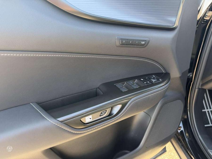 Melns Lexus NX 450h 2022 Viļņa, ar dzinēja tilpumu 0.00 L un nobraukumu 78 tūkst. km par 44900 €, foto 30 vietnē AUTOMOTO.COM.LV