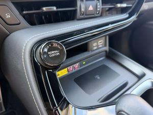 Melns Lexus NX 450h 2022 Viļņa, ar dzinēja tilpumu 0.00 L un nobraukumu 78 tūkst. km par 44900 €, foto 35 vietnē AUTOMOTO.COM.LV