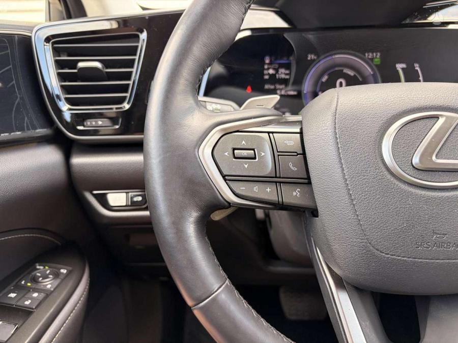 Melns Lexus NX 450h 2022 Viļņa, ar dzinēja tilpumu 2.50 L un nobraukumu 164 tūkst. km par 36950 €, foto 15 vietnē AUTOMOTO.COM.LV