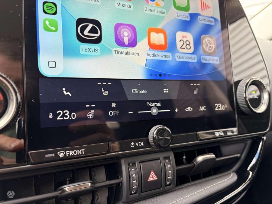 Melns Lexus NX 450h 2022 Viļņa, ar dzinēja tilpumu 2.50 L un nobraukumu 164 tūkst. km par 36950 €, foto 19 vietnē AUTOMOTO.COM.LV