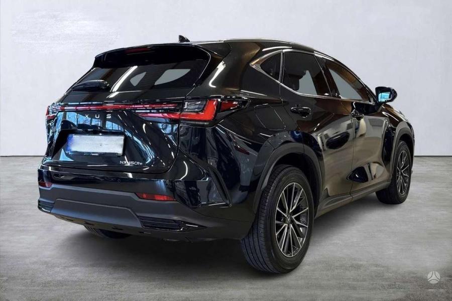 Melns Lexus NX 450h 2023 Viļņa, ar dzinēja tilpumu 2.49 L un nobraukumu 30 tūkst. km par 49999 €, foto 8 vietnē AUTOMOTO.COM.LV