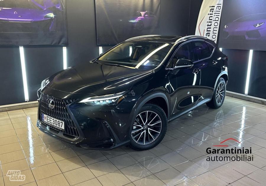 Black Lexus NX 450h 2023 in Avizieniai, with an engine capacity of 2.50 L and mileage of 9 thousand km for 52750 €, photo 1 on AUTOMOTO.COM.LV