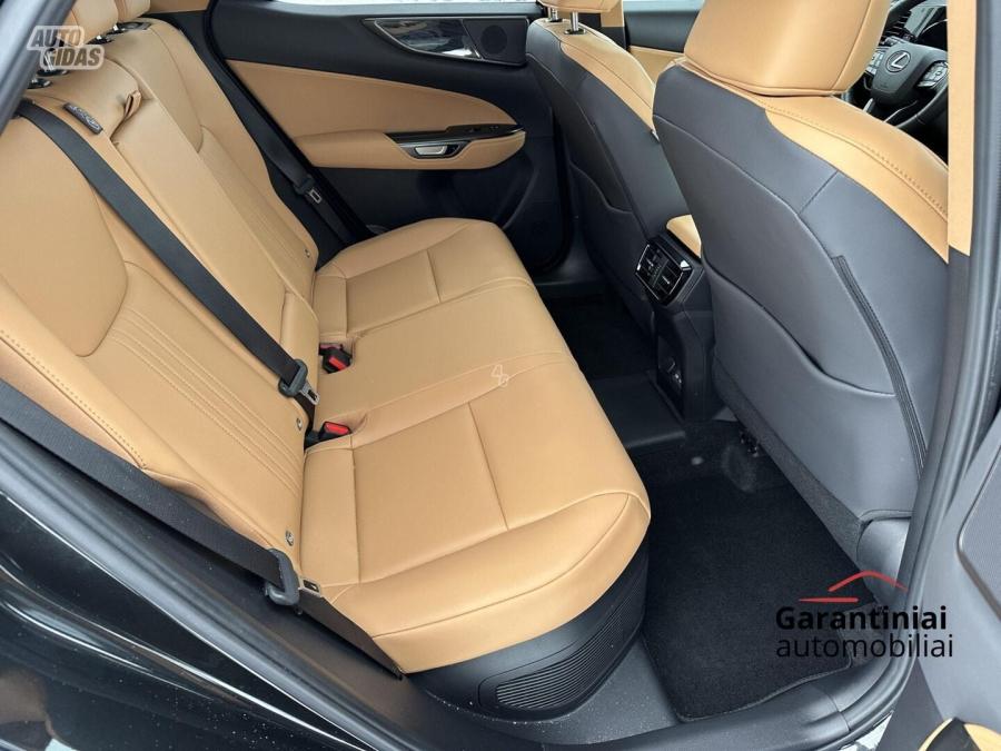 Black Lexus NX 450h 2023 in Avizieniai, with an engine capacity of 2.50 L and mileage of 9 thousand km for 52750 €, photo 5 on AUTOMOTO.COM.LV