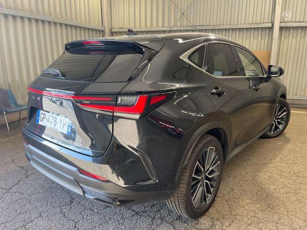 Черный Лексус NX 450h 2023 в Вильнюс, объемом двигателя 2.48 л и пробегом 97 тыс. км за 43999 €, фото 9 на AUTOMOTO.COM.LV