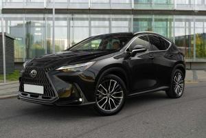 Черный Лексус NX 450h 2023 в Вильнюс, объемом двигателя 2.48 л и пробегом 98 тыс. км за 45999 €, фото  на AUTOMOTO.COM.LV