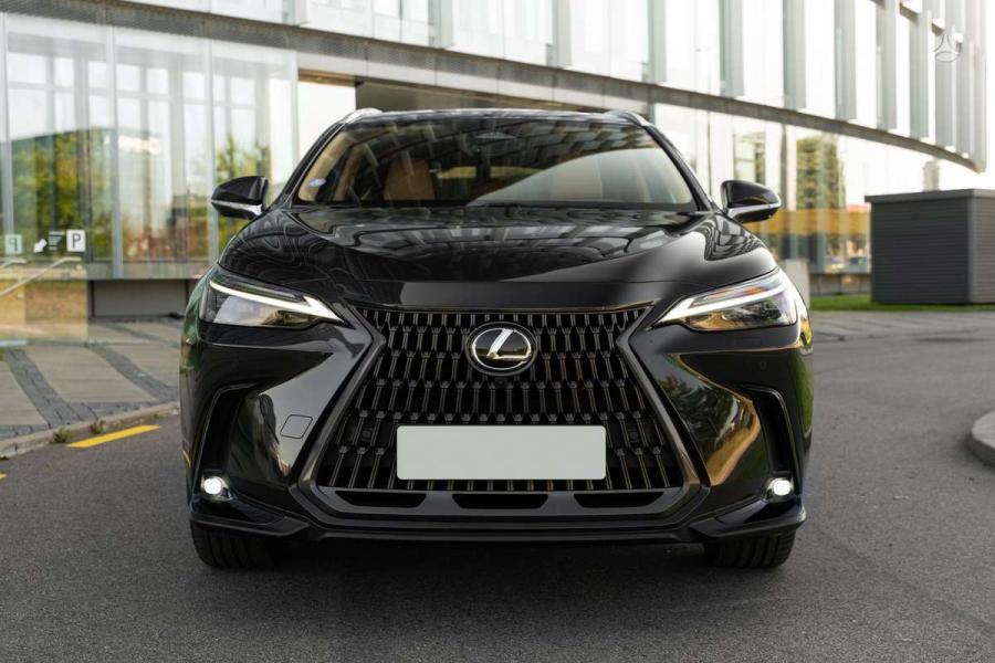 Черный Лексус NX 450h 2023 в Вильнюс, объемом двигателя 2.48 л и пробегом 98 тыс. км за 45999 €, фото 8 на AUTOMOTO.COM.LV