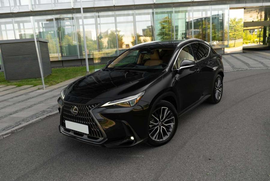 Черный Лексус NX 450h 2023 в Вильнюс, объемом двигателя 2.48 л и пробегом 98 тыс. км за 45999 €, фото 9 на AUTOMOTO.COM.LV