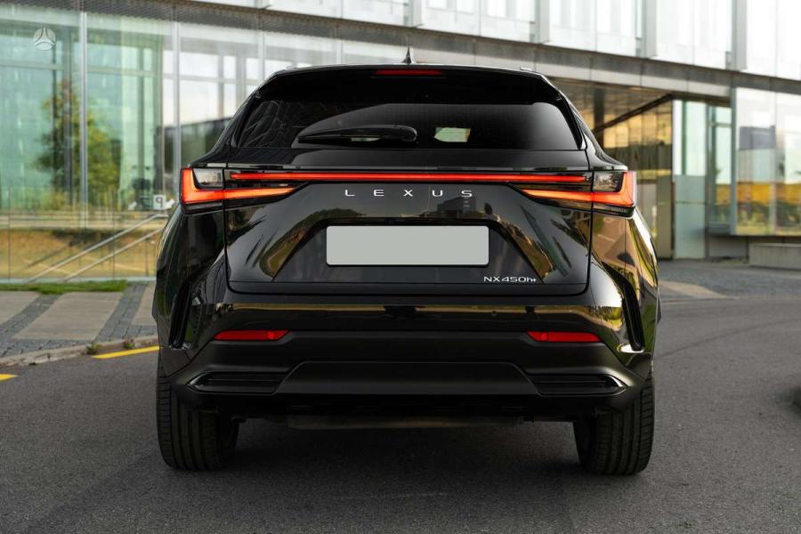 Черный Лексус NX 450h 2023 в Вильнюс, объемом двигателя 2.48 л и пробегом 98 тыс. км за 45999 €, фото 14 на AUTOMOTO.COM.LV