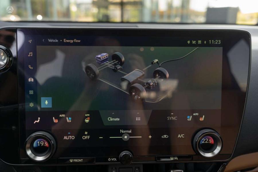 Черный Лексус NX 450h 2023 в Вильнюс, объемом двигателя 2.48 л и пробегом 98 тыс. км за 45999 €, фото 33 на AUTOMOTO.COM.LV