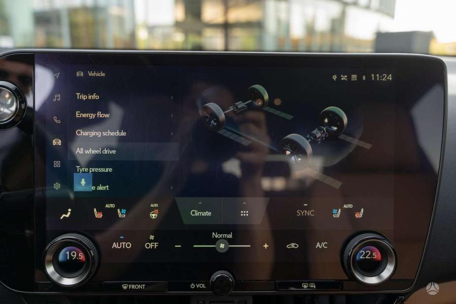 Черный Лексус NX 450h 2023 в Вильнюс, объемом двигателя 2.48 л и пробегом 98 тыс. км за 45999 €, фото 36 на AUTOMOTO.COM.LV