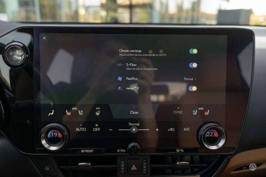 Черный Лексус NX 450h 2023 в Вильнюс, объемом двигателя 2.48 л и пробегом 98 тыс. км за 45999 €, фото 44 на AUTOMOTO.COM.LV