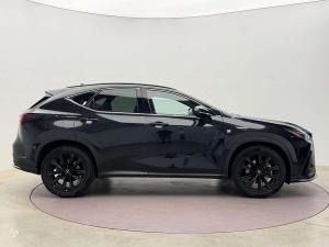 Black Lexus NX 450h 2023 in Panevezys, with an engine capacity of 2.49 L and mileage of 159 thousand km for 44990 €, photo 5 on AUTOMOTO.COM.LV
