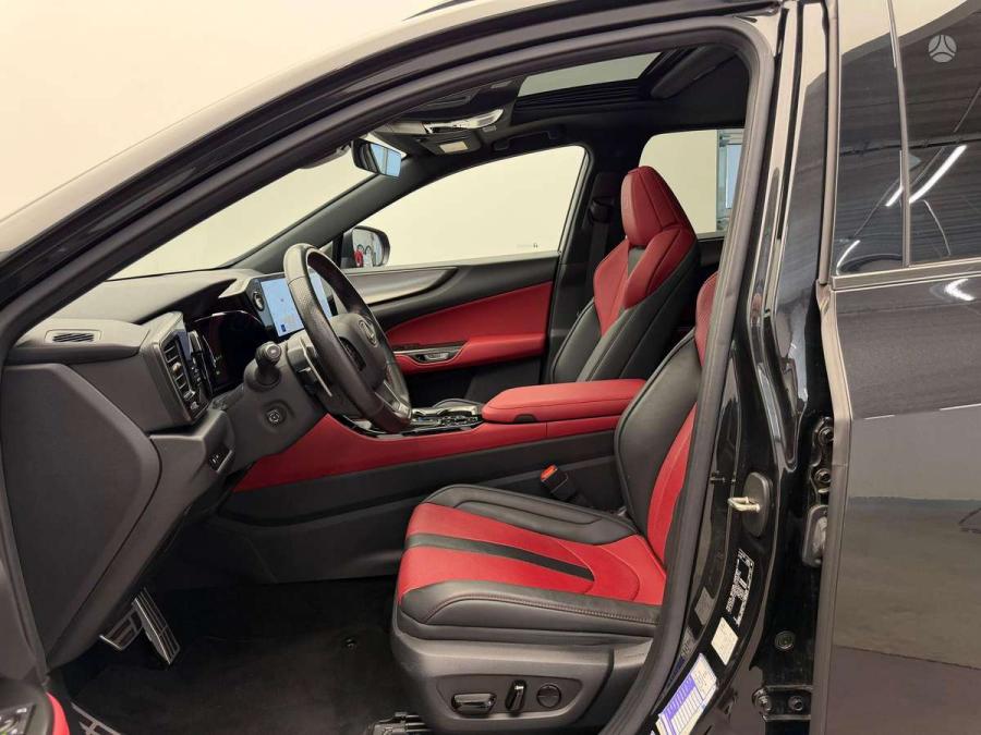 Black Lexus NX 450h 2023 in Panevezys, with an engine capacity of 2.49 L and mileage of 159 thousand km for 44990 €, photo 10 on AUTOMOTO.COM.LV