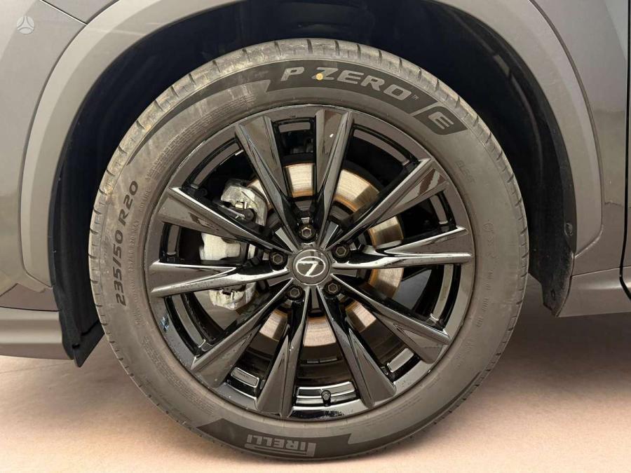 Black Lexus NX 450h 2023 in Panevezys, with an engine capacity of 2.49 L and mileage of 159 thousand km for 44990 €, photo 46 on AUTOMOTO.COM.LV