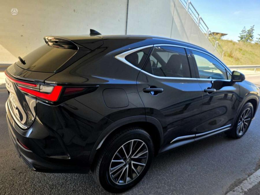 Черный Лексус NX 450h 2023 в Мариямполе, объемом двигателя 2.48 л и пробегом 91 тыс. км за 47500 €, фото 6 на AUTOMOTO.COM.LV