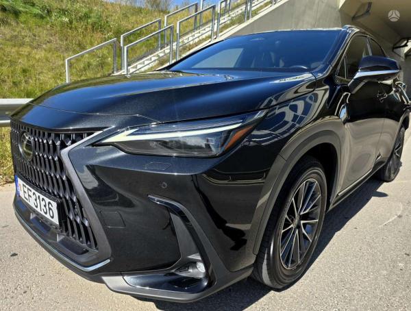 Melns Lexus NX 450h 2023 Marijampole, ar dzinēja tilpumu 2.48 L un nobraukumu 91 tūkst. km par 47500 €, foto 8 vietnē AUTOMOTO.COM.LV