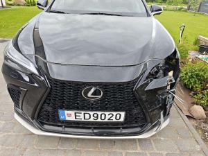 Черный Лексус NX 450h 2023 в Вильнюс, объемом двигателя 2.49 л и пробегом 35 тыс. км за 34500 €, фото 3 на AUTOMOTO.COM.LV