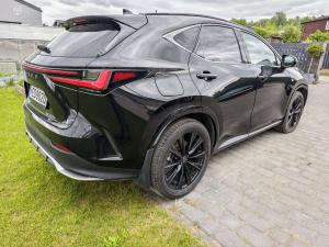 Черный Лексус NX 450h 2023 в Вильнюс, объемом двигателя 2.49 л и пробегом 35 тыс. км за 34500 €, фото 6 на AUTOMOTO.COM.LV