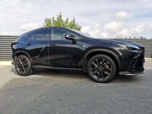 Melns Lexus NX 450h 2023 Viļņa, ar dzinēja tilpumu 2.50 L un nobraukumu 93 tūkst. km par 44700 €, foto 4 vietnē AUTOMOTO.COM.LV