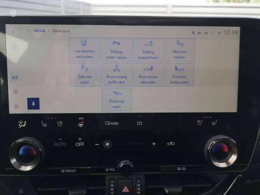 Melns Lexus NX 450h 2023 Viļņa, ar dzinēja tilpumu 2.50 L un nobraukumu 93 tūkst. km par 44700 €, foto 25 vietnē AUTOMOTO.COM.LV