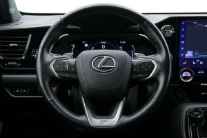 Черный Лексус NX 450h 2024 в Вильнюс, объемом двигателя 2.49 л и пробегом 79 тыс. км за 48900 €, фото 13 на AUTOMOTO.COM.LV