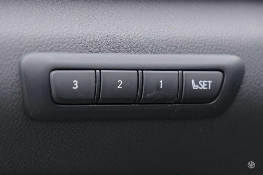 Черный Лексус NX 450h 2024 в Вильнюс, объемом двигателя 2.49 л и пробегом 79 тыс. км за 48900 €, фото 26 на AUTOMOTO.COM.LV