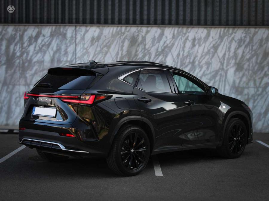 Black Lexus NX 450h 2024 in Kaunas, with an engine capacity of 2.49 L and mileage of 20 thousand km for 58500 €, photo 4 on AUTOMOTO.COM.LV