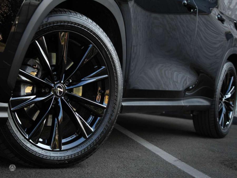 Black Lexus NX 450h 2024 in Kaunas, with an engine capacity of 2.49 L and mileage of 20 thousand km for 58500 €, photo 7 on AUTOMOTO.COM.LV