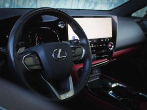 Black Lexus NX 450h 2024 in Kaunas, with an engine capacity of 2.49 L and mileage of 20 thousand km for 58500 €, photo 12 on AUTOMOTO.COM.LV