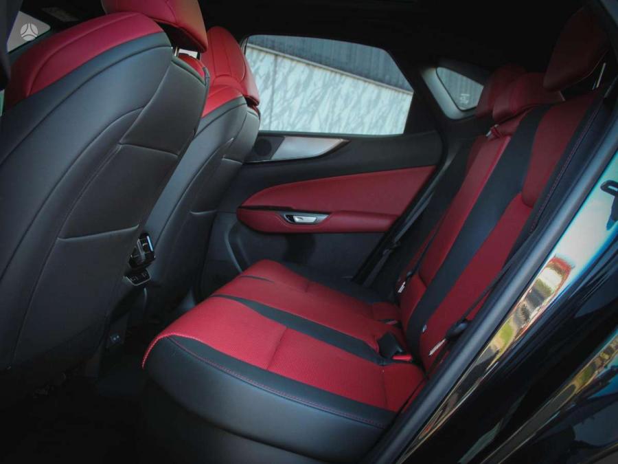 Black Lexus NX 450h 2024 in Kaunas, with an engine capacity of 2.49 L and mileage of 20 thousand km for 58500 €, photo 26 on AUTOMOTO.COM.LV