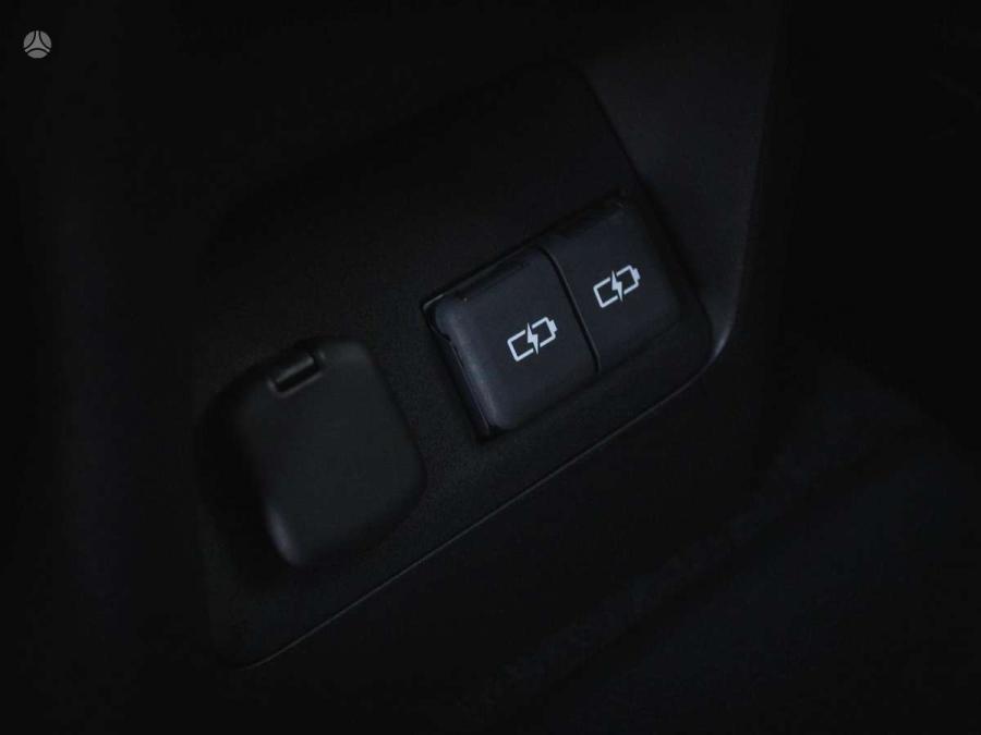 Black Lexus NX 450h 2024 in Kaunas, with an engine capacity of 2.49 L and mileage of 20 thousand km for 58500 €, photo 28 on AUTOMOTO.COM.LV