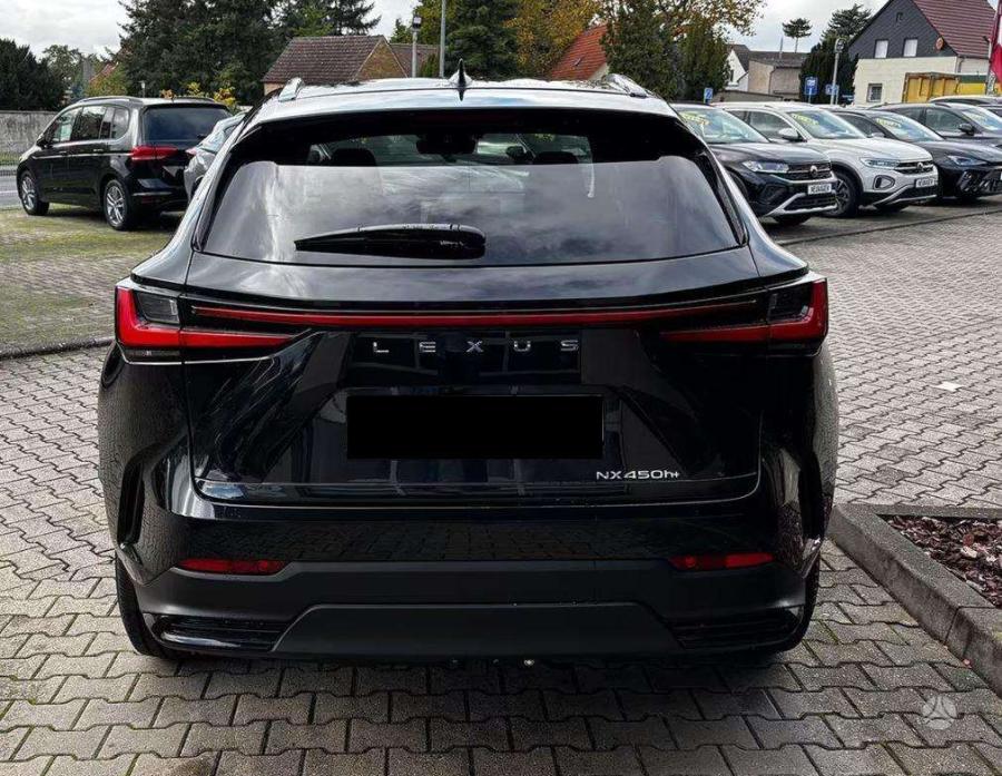 Melns Lexus NX 450h 2025 Viļņa, ar dzinēja tilpumu 2.49 L un nobraukumu 10 tūkst. km par 56500 €, foto 5 vietnē AUTOMOTO.COM.LV