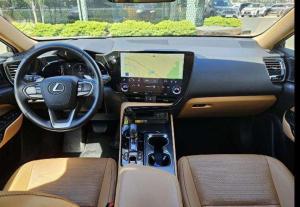 Черный Лексус NX 450h 2025 в Вильнюс, объемом двигателя 2.49 л и пробегом 30 тыс. км за 53900 €, фото 8 на AUTOMOTO.COM.LV
