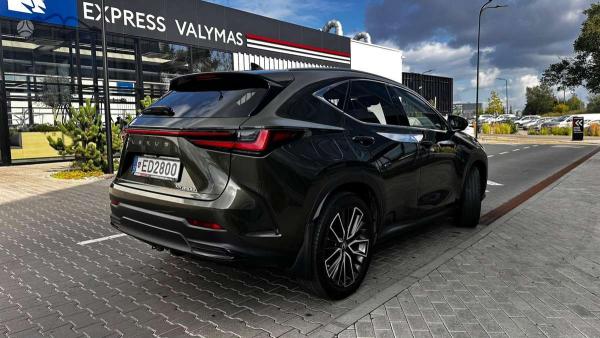 Зеленый Лексус NX 450h 2022 в Вильнюс, объемом двигателя 2.49 л и пробегом 118 тыс. км за 45000 €, фото 5 на AUTOMOTO.COM.LV