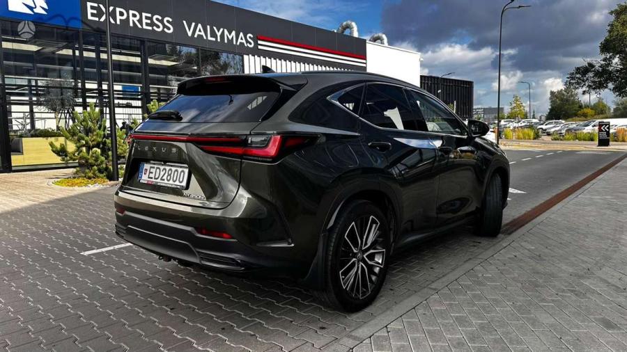 Zaļš Lexus NX 450h 2022 Viļņa, ar dzinēja tilpumu 2.49 L un nobraukumu 118 tūkst. km par 45000 €, foto 5 vietnē AUTOMOTO.COM.LV