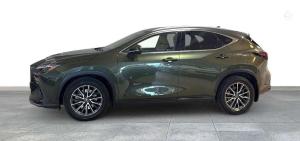 Green Lexus NX 450h 2023 in Vilnius, with an engine capacity of 2.49 L and mileage of 81 thousand km for 49500 €, photo 4 on AUTOMOTO.COM.LV