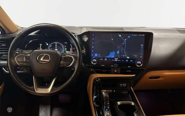 Green Lexus NX 450h 2023 in Vilnius, with an engine capacity of 2.49 L and mileage of 81 thousand km for 49500 €, photo 7 on AUTOMOTO.COM.LV
