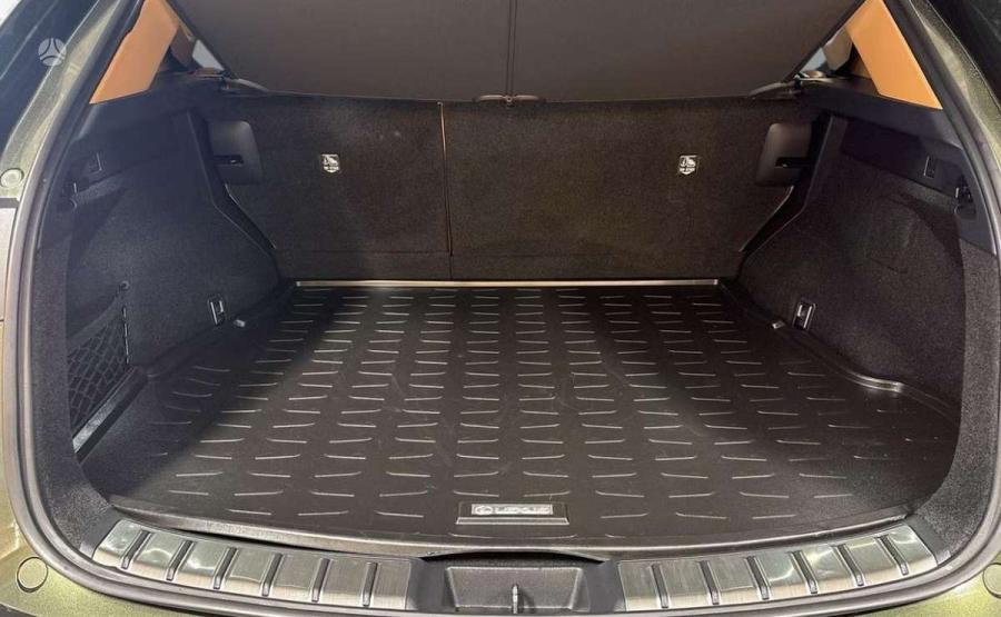 Green Lexus NX 450h 2023 in Vilnius, with an engine capacity of 2.49 L and mileage of 81 thousand km for 49500 €, photo 15 on AUTOMOTO.COM.LV